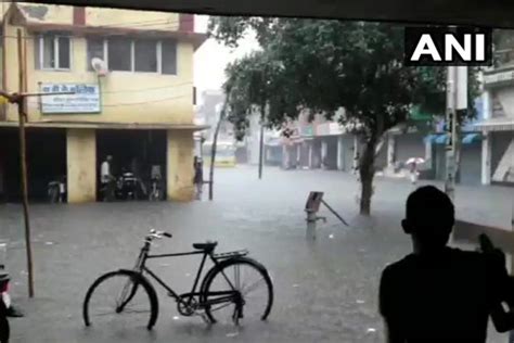Heavy Rains Lash Delhi Ncr