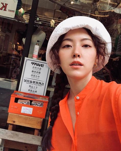 38歲蔣雅文ig貼婚紗獨照 宣布與台灣老公朱經雄離婚結束7年情 港生活 尋找香港好去處