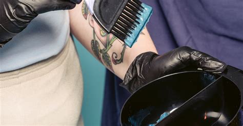 도구 라텍스 장갑 머리 색소 문신 믹싱 보울 방법 보울 뷰티 서비스 살롱 서비스 손질 수직 쐈어 순서 스튜디오 아름다움 얼굴이없는 염색 브러시