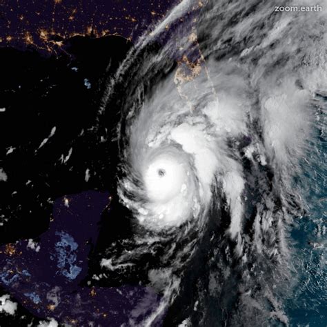 Zoom Earth On Twitter First Light On Major Hurricane Ian T