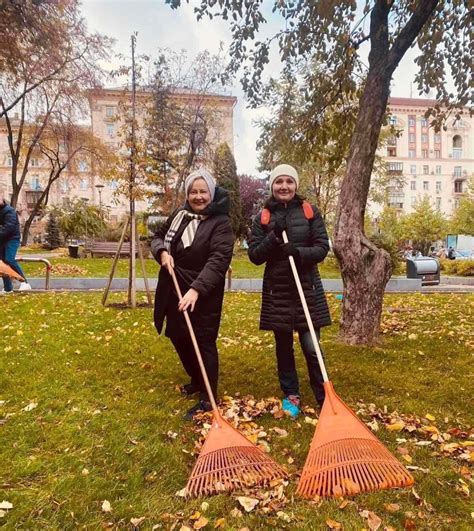 У Шевченківському районі влаштували навчання із домедичної допомоги у сквері Вечірній Київ