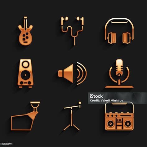 Atur Volume Speaker Mikrofon Dengan Dudukan Speaker Stereo Rumah