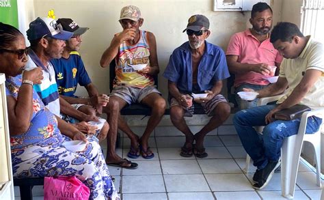 Creas de Areia Branca promove café junino para assistidos do projeto