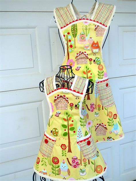 Matching Mother Daughter Apron Set Retro Style Owls And Etsy Mother