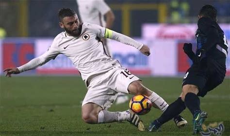 نادي أتلانتا يفوز على روما الإيطالي ويقبع في المركز الرابع