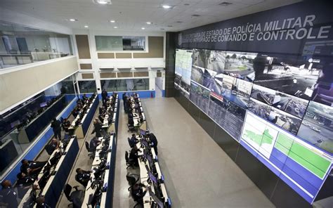 Tarcísio Cria Programa Da Pm Para Vigiar Toda A População Diário