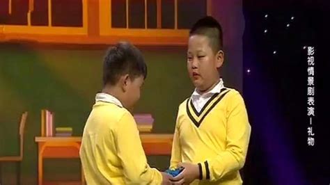 小朋友们表演情景剧礼物演技太好了全场都鼓掌 娱乐 少儿 亲子 好看视频
