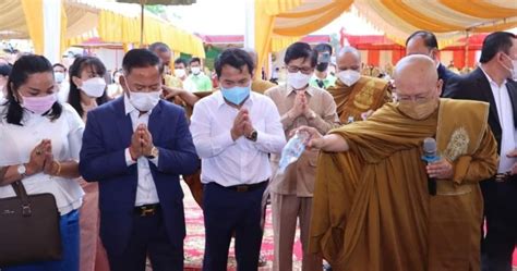 អាជ្ញាធរខេត្ត រៀបចំពិធីបញ្ចុះបឋមសិលាកសាងអគារសាកលវិទ្យាល័យ សម្តេចព្រះមហាសង្ឃរាជ បួរ គ្រី