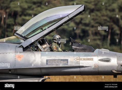 F 16 Helmet