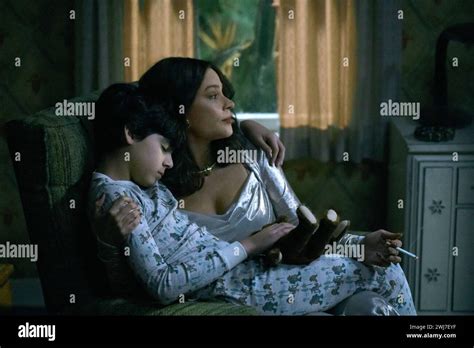 Griselda From Left Martin Fajardo Sofia Vergara Lady Comes To Town