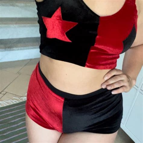 High Waisted Booty Shorts With Scrunched Sides And Wide Belt Metallic