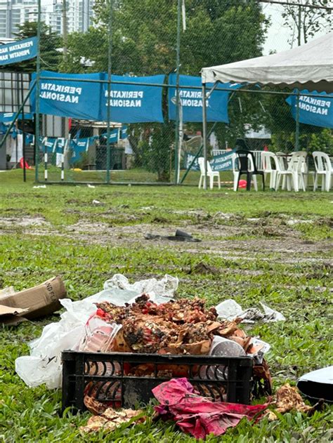 Longgokan Sampah Cemari Padang Mpaj Selepas Ceramah Pn Selangorkini