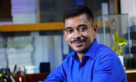 Who Is Milton Samaddar