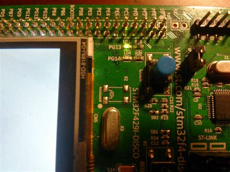 ARM CM4 Pratice 2 實驗軟體專案規劃和LED閃滅實驗 My code works I dont know why