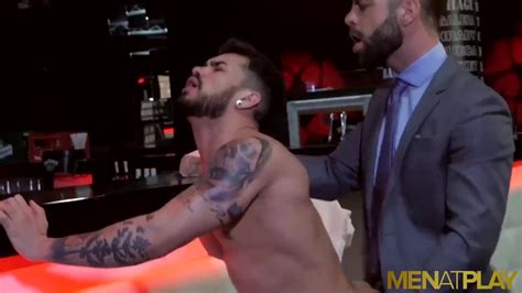 Menatplay Suited Hector De Silva Anal Breeds Pietro Duarte Vidéos