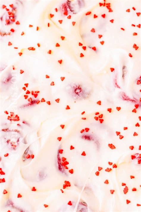 Red Velvet Cinnamon Rolls Yummi Haus