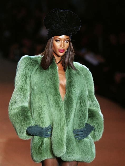 Naomi Campbell S Greatest Fashion Moments Fashion Original