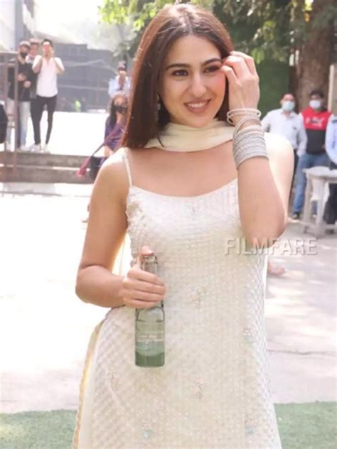 Exclusive Sara Ali Khan Talks About The Response Atrangi Re And Chaka