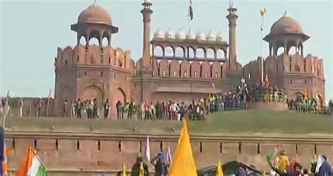 Tractor Parade Kisan Rally On Lal Qila Delhi Police Did 22 Fir Delhi