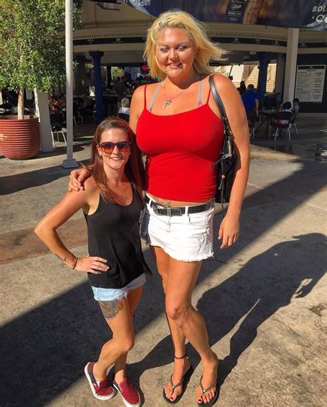 Pin By Сергей Набок On Высокие женщины Tall Women Tall Girl Women