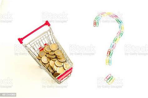 쇼핑카트 전체 동전 및 물음표 0명에 대한 스톡 사진 및 기타 이미지 0명 가계 강철 Istock