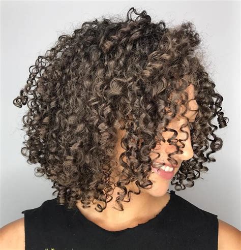 Top 50 Acconciature Per Capelli Ricci Naturali Da Provare Nel 2024