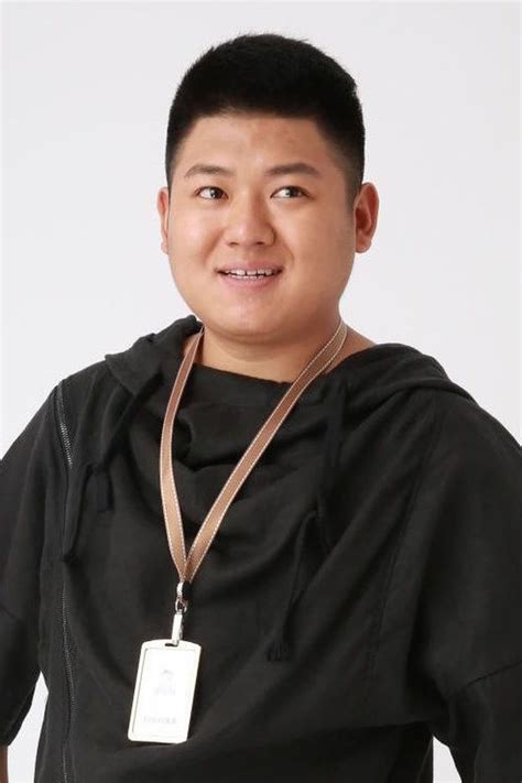 Li Yun Ao Biografía Mejores Películas Series Imágenes Y Noticias