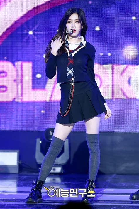 10 Sexiest Outfits Of Blackpink Rose Koreaboo