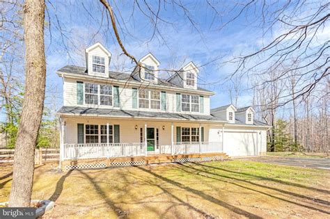 12227 Hawks Ln Midland Va 22728 Redfin