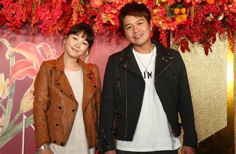 姊弟戀好不容易修成正果 六月嫁李易9年驚吐：真走不下去了