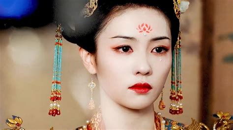 他不愧是疯批帝师，打败了女主的青梅竹马和白月光腾讯视频