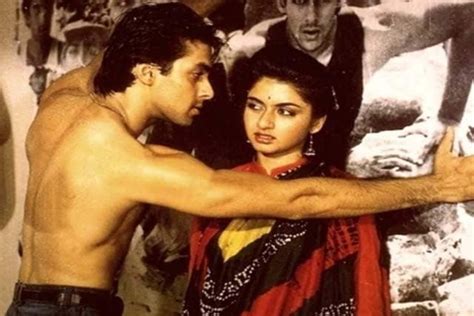 ‘मैंने प्यार किया के सेट पर सलमान खान की इस हरकत से परेशान हो गई थीं
