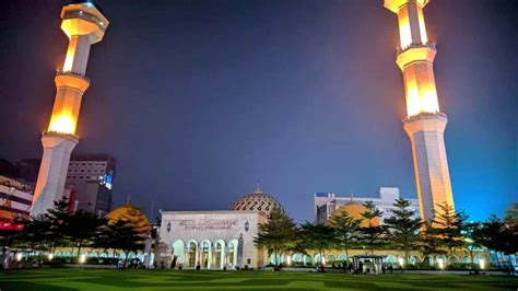 Mengenal Sejarah Masjid Raya Bandung Destinasi Wisata Religi Di Jabar