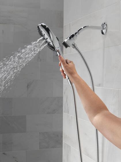 7 Setting Suredock® Magnetic Hand Shower In Lumicoat® Chrome 54910 Pr