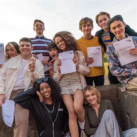 Heartstoppers Alice Oseman On Asexuality Young Fame And Surviving