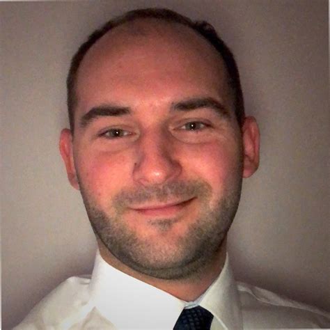 Daniel Lisowski Kierownik Sklepu Jerónimo Martins Linkedin