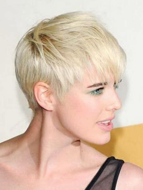 Feminine Short Hairstyles For Women