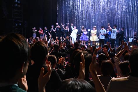 中山秀征『ヒデライブ』4 年ぶりの復活 絶大な人気を誇ったバラエティ『daisuki 』メンバー集合 大盛況の末終演！ 日刊エンタメクリップ