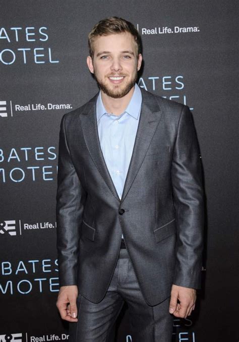 Max Thieriot Wiki Bates Motel Amino