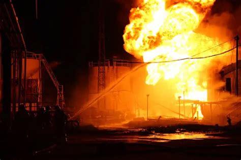 Николаев последствия ночного удара Армии России ФОТО Русская весна