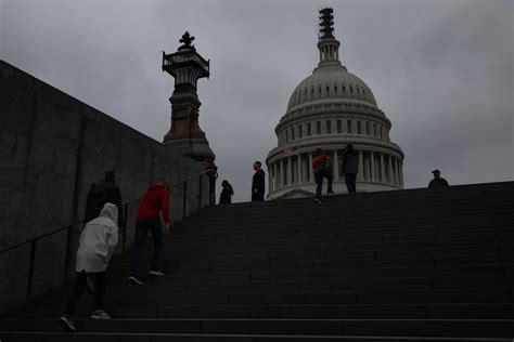 Senate Reaches Short Term Deal To Avert Government Shutdown House