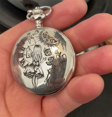 Карманные часы «Алиса в стране чудес часы гравировка алисавстранечудес шляпник