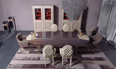 Pliet Table — Cassoni