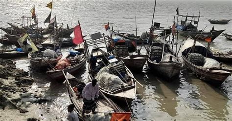 Hilsa Fishing Ban Ends Tonight