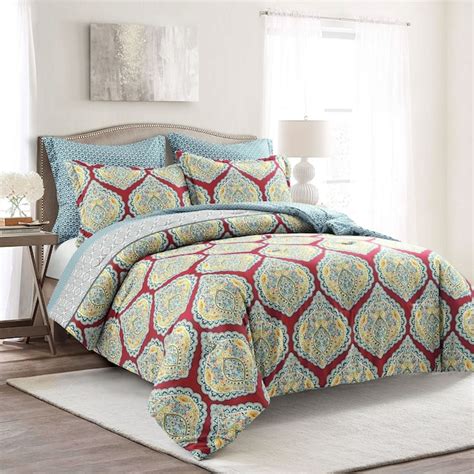 Lush Decor Red Damask Reversible Full Queen Comforter With Fill In