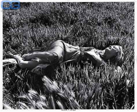 Alicia Silverstone Nude Pictures Onlyfans Leaks Playboy Photos Sex Scene Uncensored