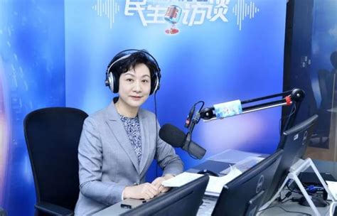 稳就业、促创业、提技能上海人社局长谈“人社工作为人民”手机新浪网
