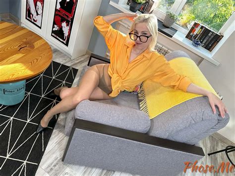 Sexy Blonde In Tan Pantyhose 40 Nude Pics XHamster