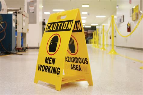 Blank Osha Caution Reversible Fold Ups® Floor Sign Pfe400