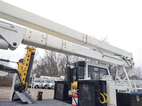 2008 Camoplast Gt2000 Boom Bucket Truck 250hp Manual Handshakefleet